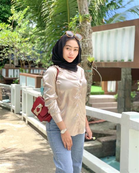 Koleksi Awek Tudung On Twitter