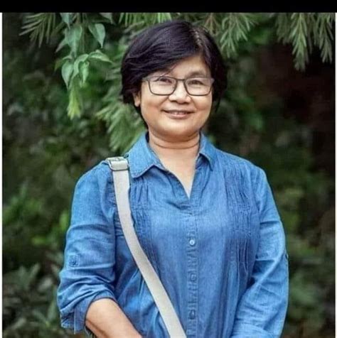 ဂျူး Juu 💙လူတစ်ယောက် ကိုယ့်ကိုယ် ချစ်သလားမုန်းသလားဆိုတာတွေ ဝေခွဲနေမယ့