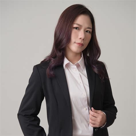 思采造型美學 台北市 新娘化妝 新娘秘書 新秘 平價化妝 彩妝造型 Makeup Modeling 婚紗造型 噴槍彩妝 噴槍新秘 親友妝髮 特殊化妝 Taipei