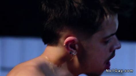 Gay Anal Sex In Convertable In The Middle Of The Night Eporner