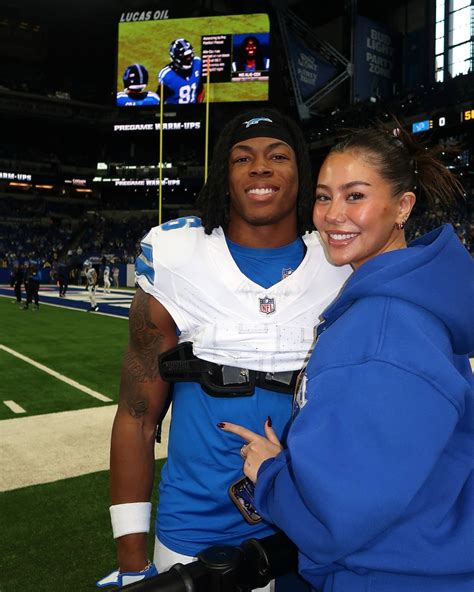 Lions Star Jahmyr Gibbs And Nicole Andersons Relationship Timeline Us Weekly