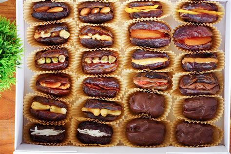 24 Dates Assortment Date Specialist