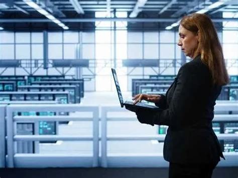 Understanding Virtualization Hardware For It Professionals Moldstud