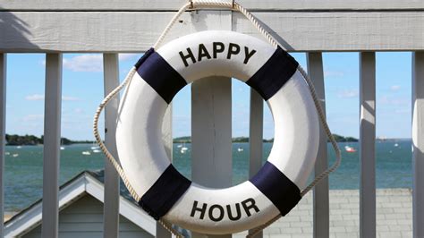 How To Enjoy Summer Happy Hour At Home Circlesquareoval