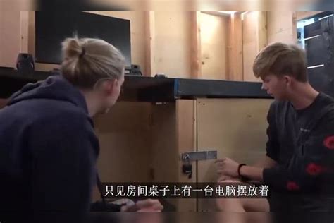 小伙被困“密室”，解开隐藏线索才能找到钥匙，他能成功吗？线索才能密室