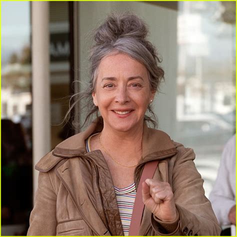 ‘hacks Season 4 Cast Confirmed By Max 7 Actors Returning 14