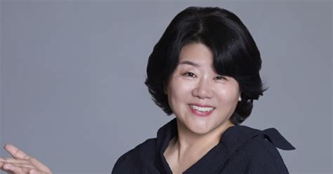이정은 조정석·윤경호 커피 한 잔 놓고도 예쁜 수다…귀엽고 스윗해 [엑s 인터뷰]