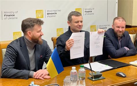 Україна отримає від США 2 5 млрд доларів