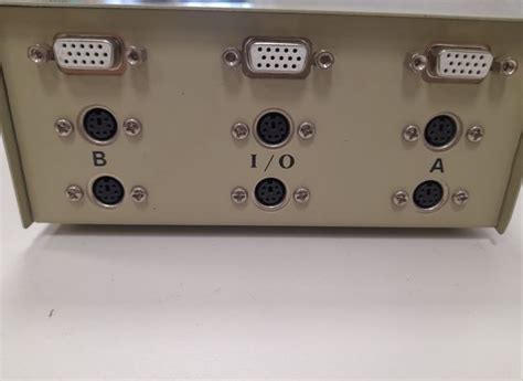 Kvm 2 Pc 1 Pantallateclado Y Ratón De Segunda Mano Por 9 Eur En