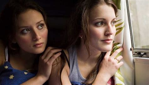 Guía De Apoyo Emocional Para Padres De Hijos Lgbt Consejos Y Comprensión Ayuda Para Padres