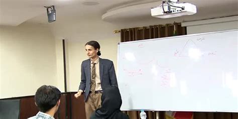 بابک بنیادی کیست؟ جسارت