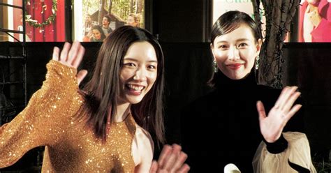 戸田恵梨香＆永野芽郁、レッドカーペットで美の競演！：第35回東京国際映画祭｜シネマトゥデイ