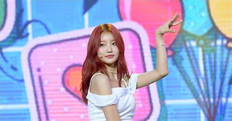 [md포토] 세러데이 주연 상큼 발랄