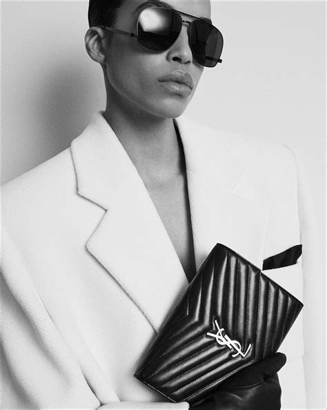 Cassandre MatelassÉ Flap Pouch In Lambskin In Green Saint Laurent Ysl En En