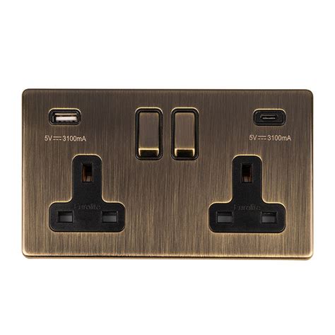 Revive Twin Plug Socket With Usb And Usbc Antique Brass Black Trim