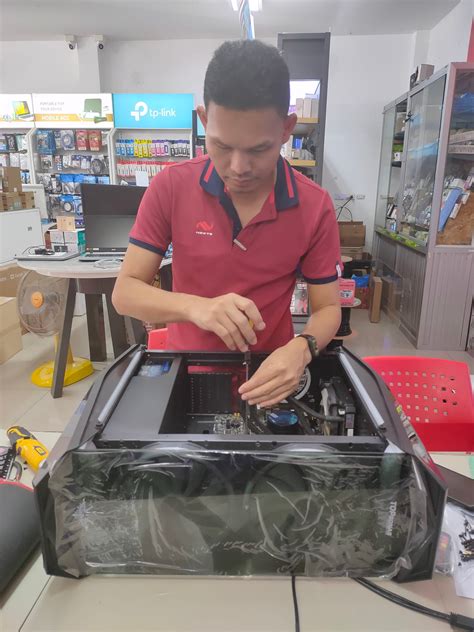 ชอบสเป็คแบบไหน คอมโฟน แอนด์ อิเลคโทรนิคส์