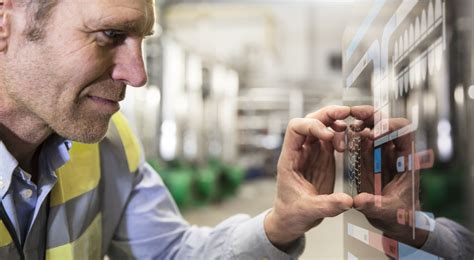 Man Integrates New Technologies For Real Time Engine Analytics Smart Maritime Network