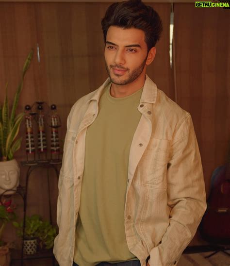 Vikram Singh Chauhan Wiki Biography Age Gallery Spouse And More