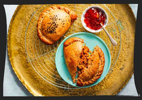 Box Of Ruby Murray Veggie Curry Pasties Chunk Of Devon