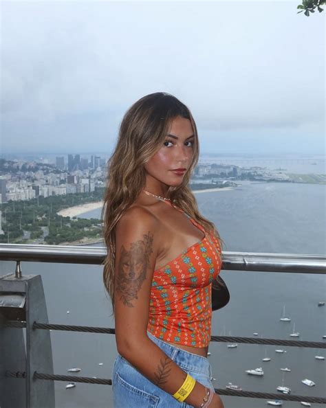 Gabriela Moura Wiki Bio Facts Age Boyfriend Net Worth