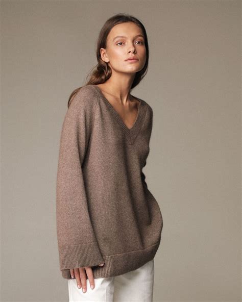 Новинки Оверсайз джемпер из экстра мягкого 100 кашемира купить в интернет магазине Кашемир