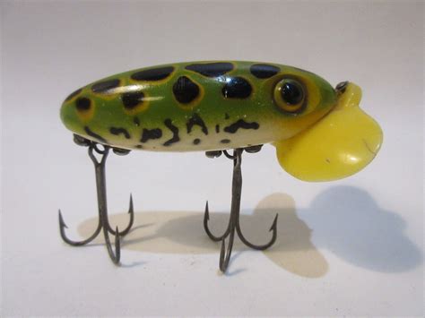 Vintage Arbogast Wwii Era Plastic Lip 5 8oz Jitterbug Frog Antique Price Guide Details Page