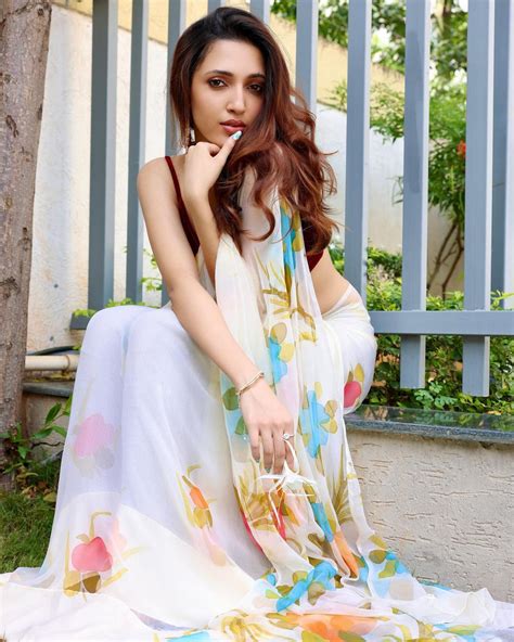 Neha Shetty Saree Photos And Images