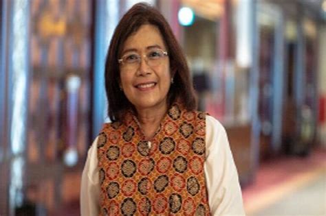 Baju Loreng Di Ruang Belajar Siwalima