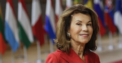 Muere A Los 74 Años La Excanciller Austriaca Brigitte Bierlein La única Mujer En Alcanzar El
