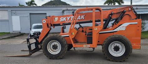 Trak International Forklift