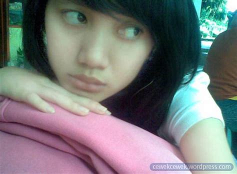 Rintihan Seorang Perawan Rintihan Pengantin Baru