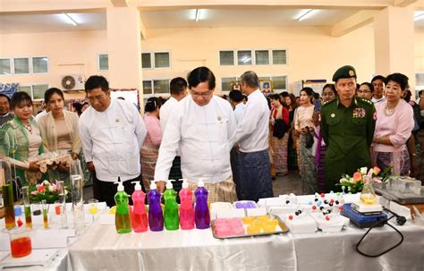 ရန်ကုန်အရှေ့ပိုင်းတက္ကသိုလ်၏ ၂၅ နှစ်ပြည့် ငွေရတုအထိမ်းအမှတ် အခမ်းအနား ကျင်းပ Ministry Of