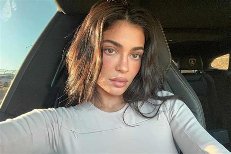 Kylie Jenner Models New Khy Pieces Ahead Of The Lines Second Drop