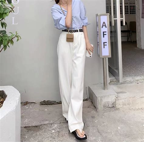 Ann Fashion กางเกงยีนส์แฟชั่นเกาหลี กางเกงยีนส์ขากระบอกเอวสูง เนื้อผ้าดี ทรงสวย สีขาวเกาหลีมาก