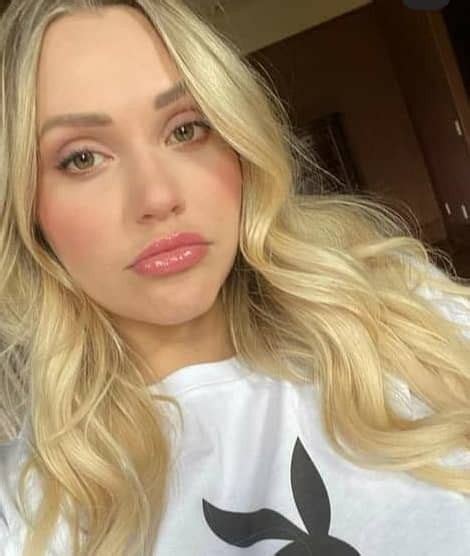 Mia Malkova Night Selfie Mia Malkova Morning Selfies