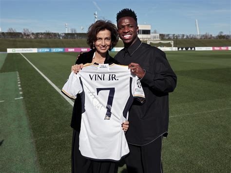 وینیسیوس جونیور، سفیر حسن نیت یونسکو شد طرفداری