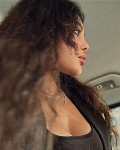 حلو الفن هيفاء وهبي تلفت الأنظار بصورها بدون مكياج والجمهور أجمل