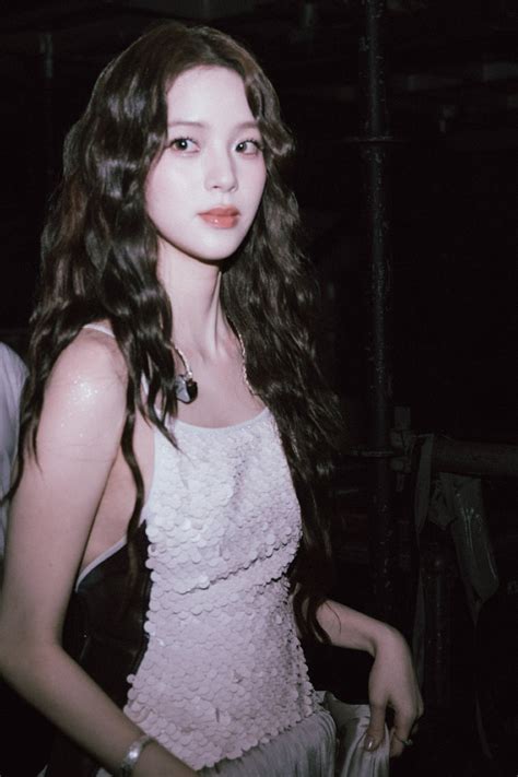 Chinese Celebrity Added A New Photo Chinese Celebrity