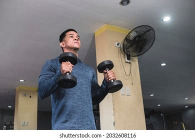 Thousand Hammer Curl Royalty Free Images Stock Photos Pictures Shutterstock