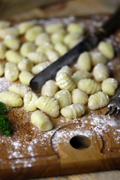 What Is Gnocchi? Here's The BEST Gnocchi FAQ For Origin, Taste, Recipes ...