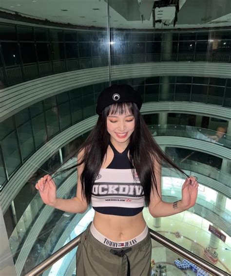 조아 위클리 촬스의 이슈와 유머