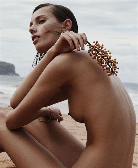 Mali Koopman Topless Photos TheFappening