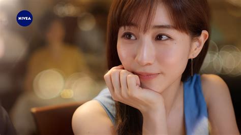 田中みな実、cmで大胆に美脇を披露【動画・cmカットあり／ニベア デオドラント アプローチ】 Cmnow Web