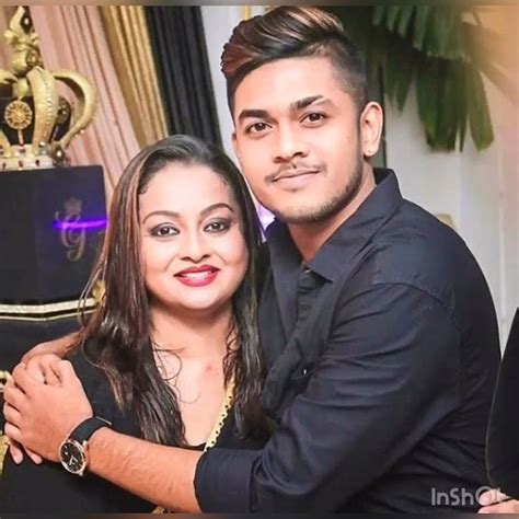 සමිතා මුදුන්කොටුව සහ ඇගේ ලාබාල සැමියා ️ Subscribe 😍🥰 Youtube