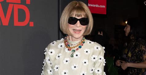 Who Will Replace Anna Wintour Heres What We Know
