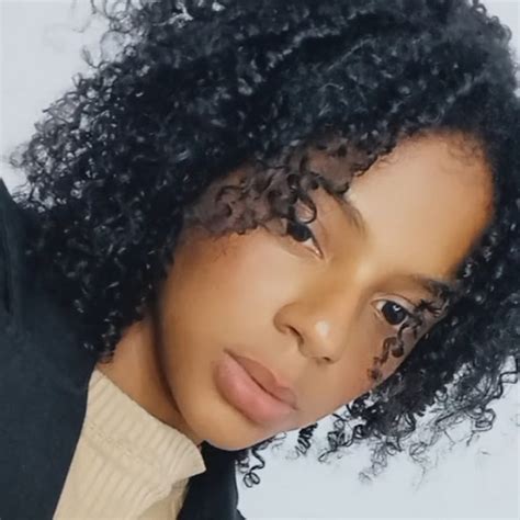 Adriana Borges Youtube