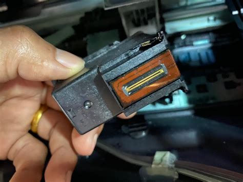 หัวพิมพ์ตันสีออกไม่ครบ สีเพี้ยนพิมพ์ขาดๆหายๆ อาการเครื่องปริ้นเตอร์ที่ช่างเจอบ่อยมาก แก้ปัญหา