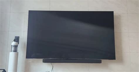 아트월 벽에 설치해도 안전할까 라는 걱정이 많았는데 수 많은 경험을 가지신 고수님께서 걱정말라며 확신을 주셨고 직접 몸을 싣어서 안전함까지 증명해주셨습니다 설치도 매우