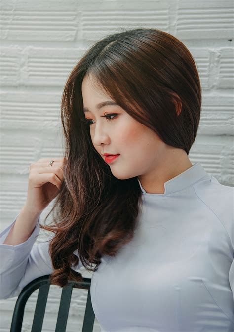 무료 이미지 헤어 스타일 얼굴 아름다움 앞머리 갈색 머리 턱 말뿐인 긴 머리 머리 색소 겹친 머리카락 흑발 모델 밥 컷 사진술 Step