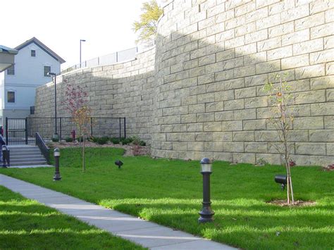 Interlocking Retaining Wall Systems Shirley Redi Rock Moore Concrete